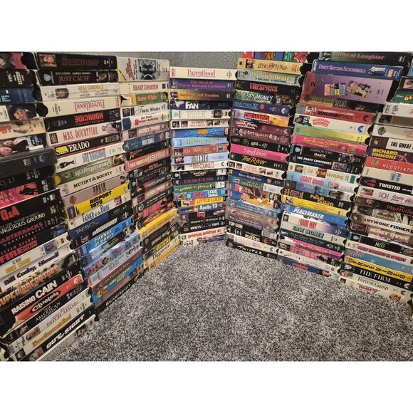 Media | 12 Vhs Tapes Random Pick Lot Movies Cartoons Action Horror ...